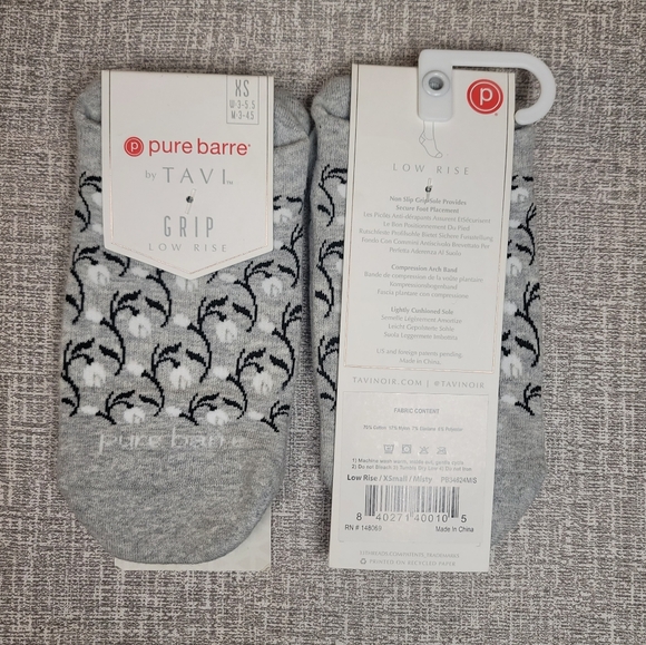 Pure Barre | Accessories | Nwt Pure Barre Gray Vine Floral Misty Grip ...